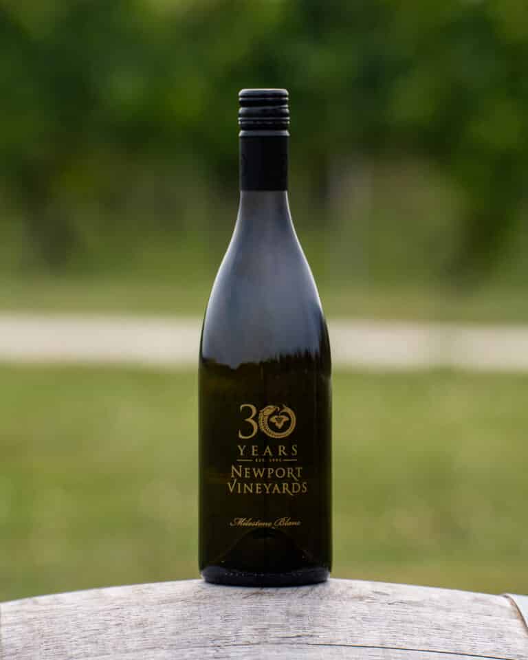 White – Newport Vineyards